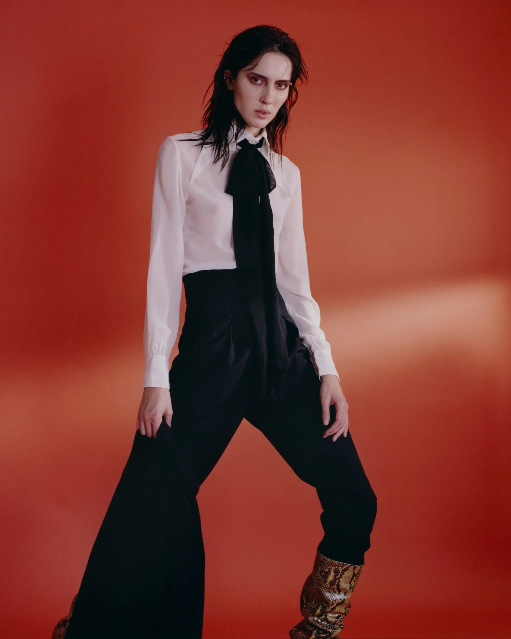 Teddy Quinlivan Poses In 'Devil Gate Drive' By Jose Solanes For ...