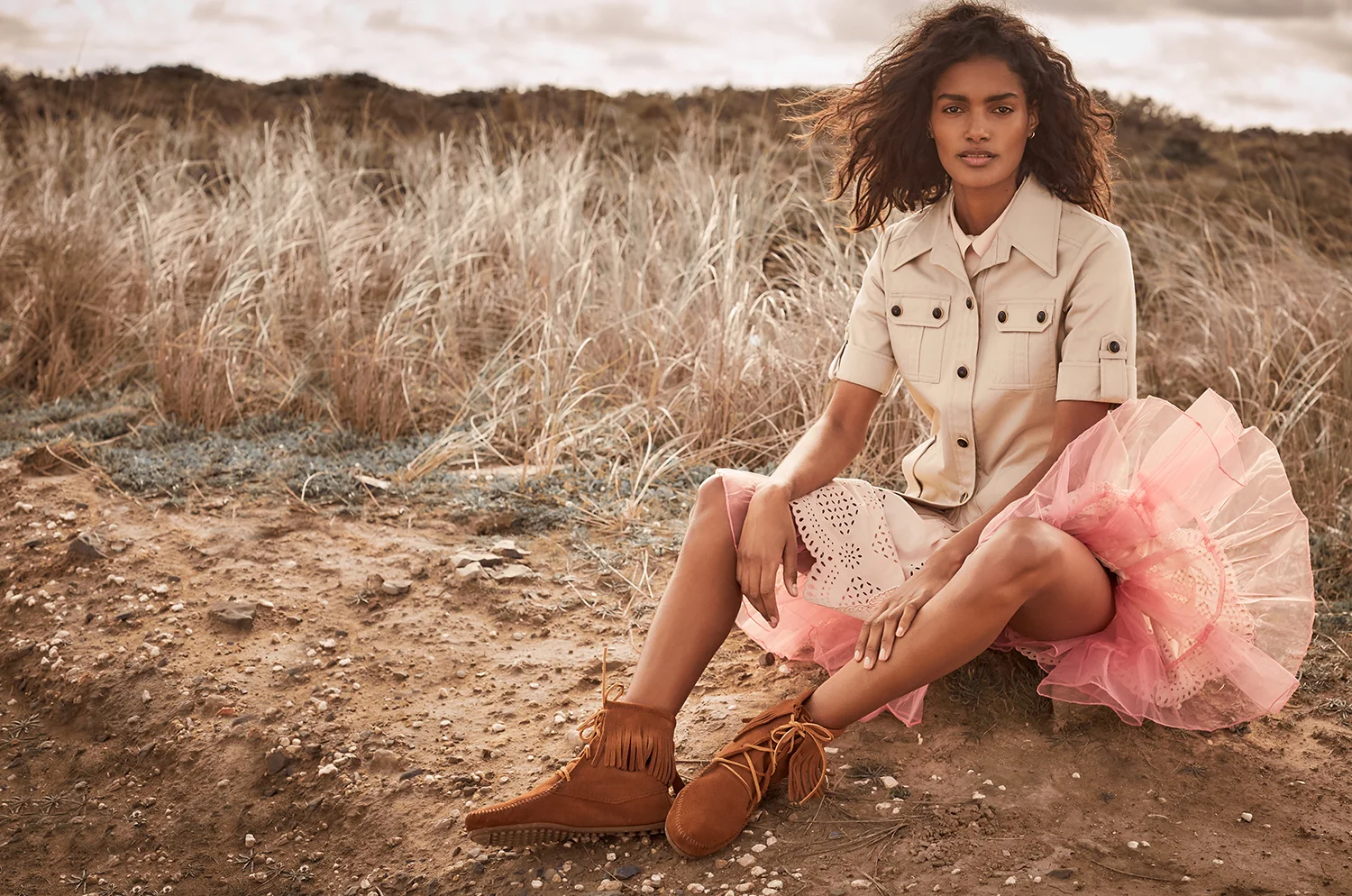 Chloe Mallett Captures Nadia Araujo As 'Desert Rose' For Red Magazine ...