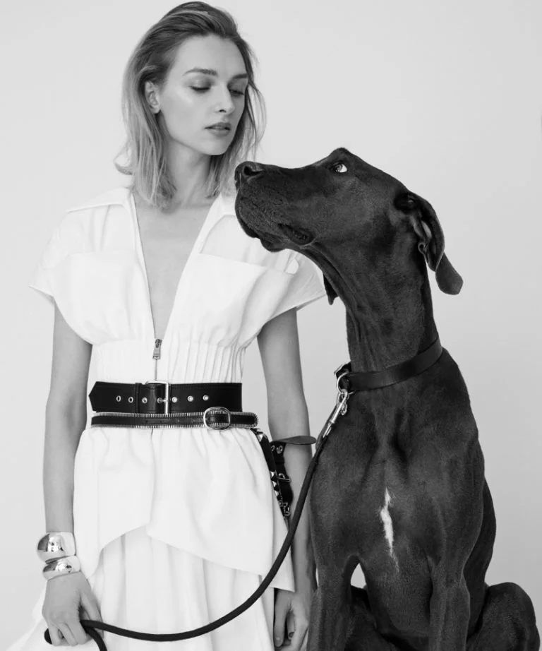 Daga Ziober Makes Nice With Dogs In Lara Jade Snaps For Modern Luxury ...