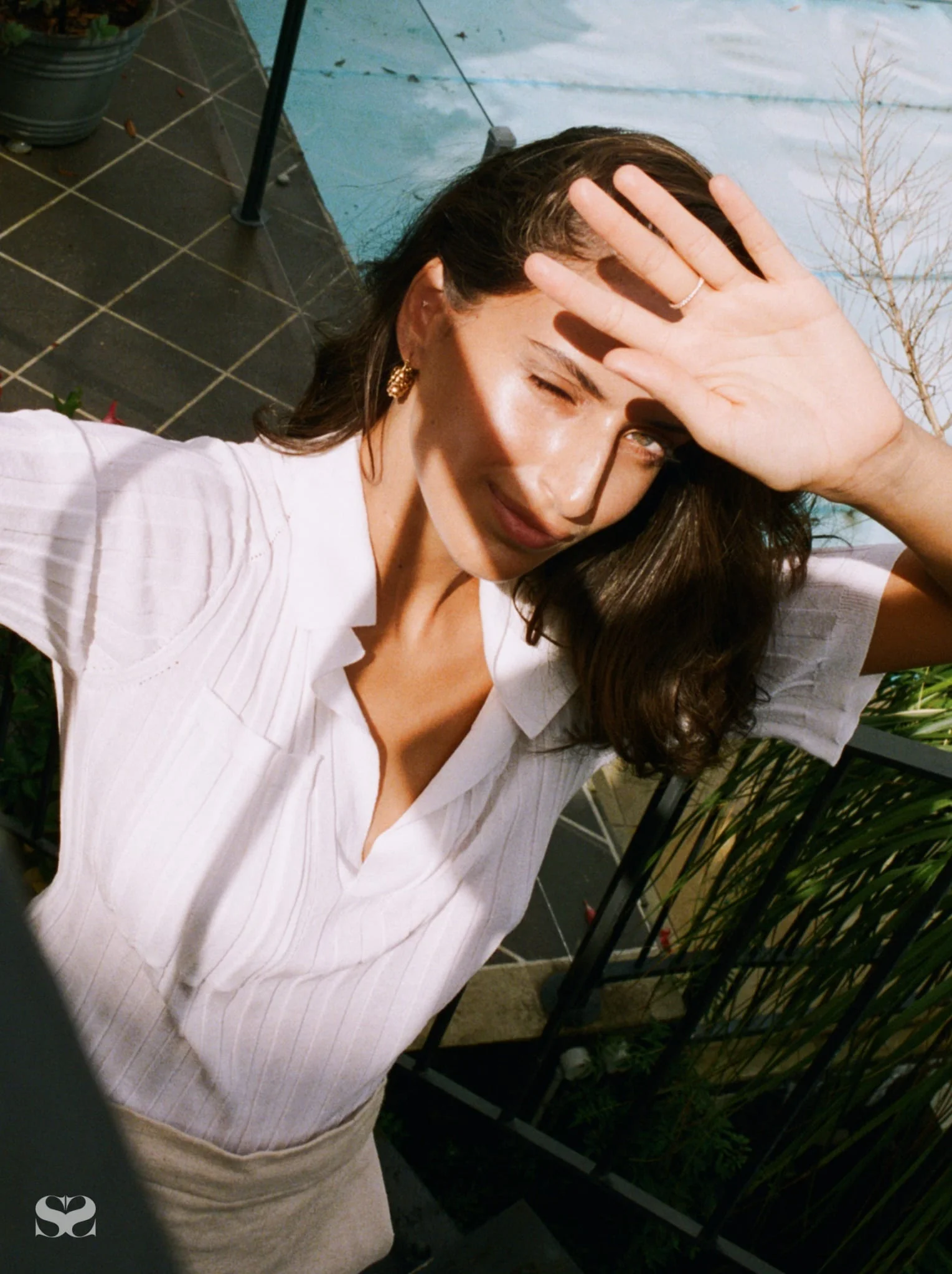 Bella Thomas Is Lensed By Olivia Repaci For 'Oh To Be Alone With You ...