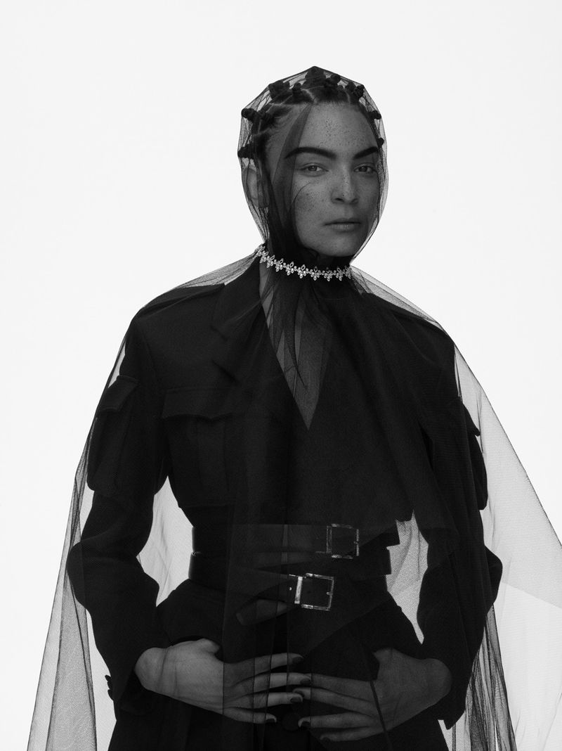 Pierre Debusschere Captures Jess Cole In 'Heavy Metal' For Vogue Italia ...