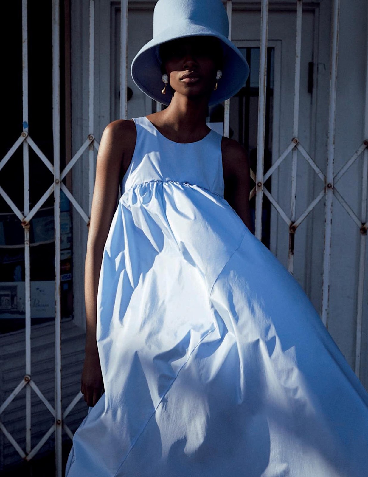 Tami Williams Poses in 'Another Dimension' by Alvaro Beamud Cortes for ...