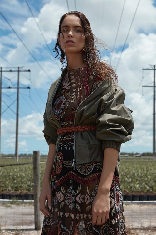 Amanda Wellsh Greets Fall in Eduardo Rezende Images for Vogue Brazil ...