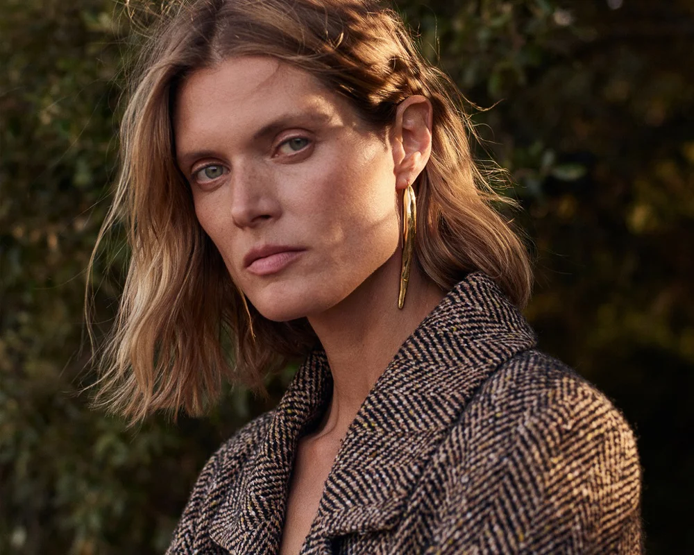 Malgosia Bela Wears Impeccable, Relaxed Essentials for Mango AW 2019 ...