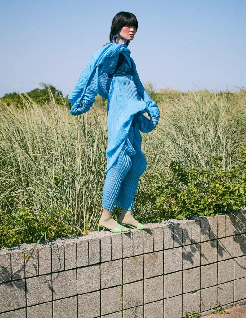 Nagi Sakai Flashes Manami Kinoshita in 'All About Freedom' for Love ...