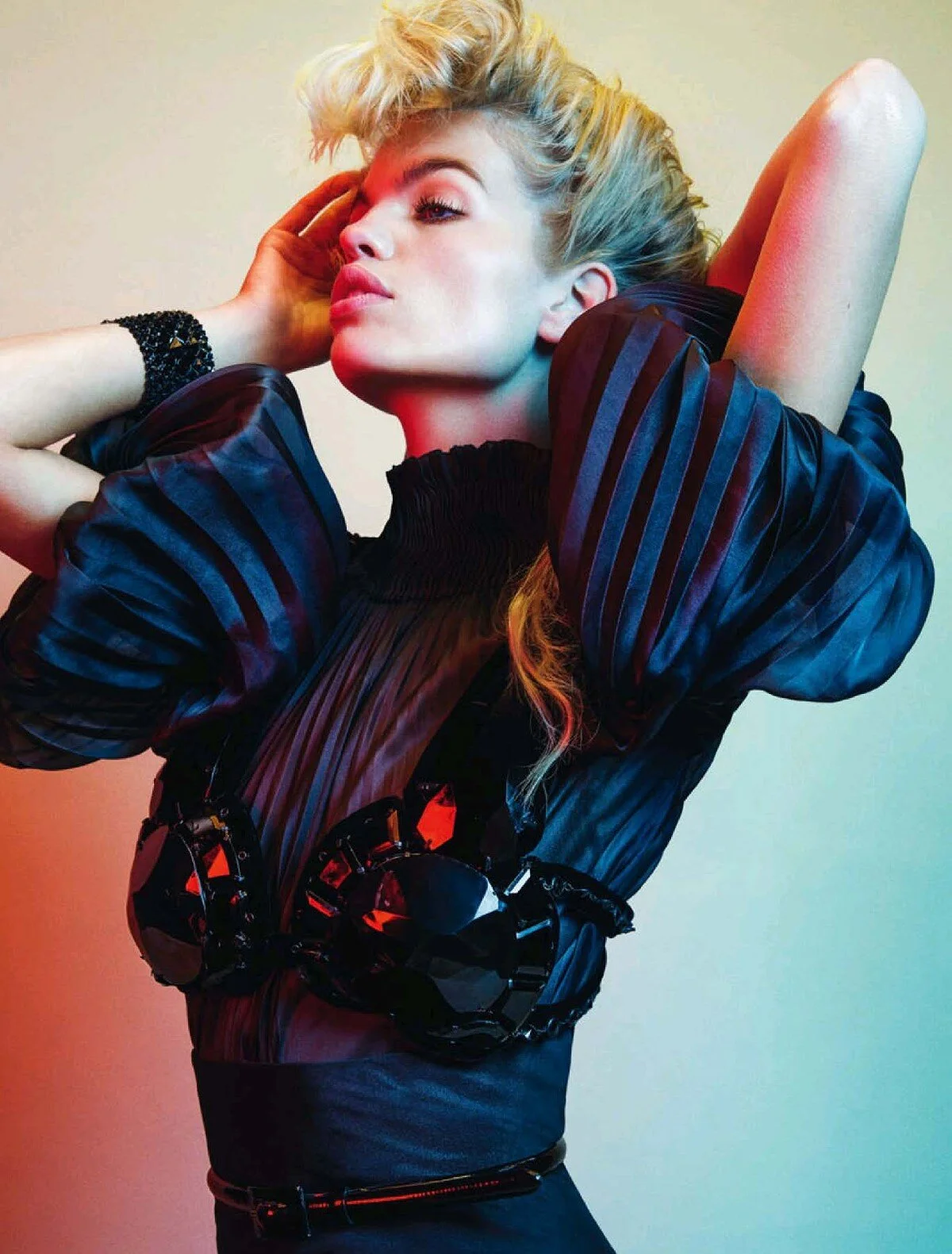 Daphne Groeneveld Covers Madame Figaro Spain December 2019 — Anne of ...