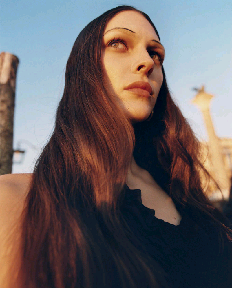 Vittoria Ceretti Calls on World to 'Protect Venice' in Vogue Italia ...