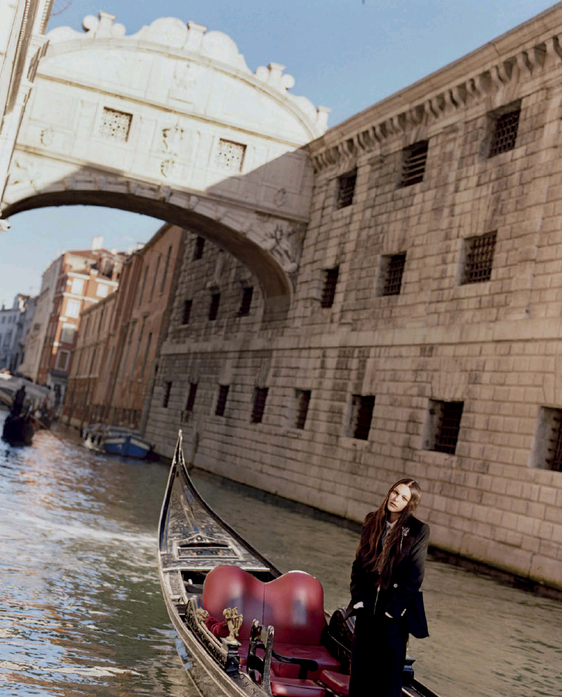Vittoria Ceretti Calls on World to 'Protect Venice' in Vogue Italia ...
