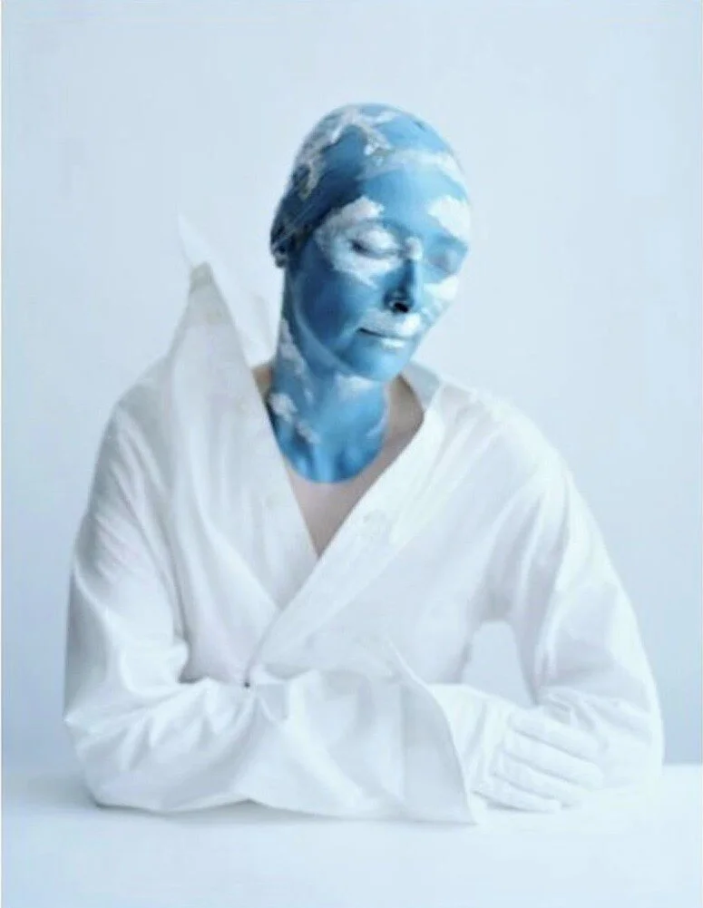 Tilda Swinton & Lady Amanda Harlech In 'The Surreal World' By Tim ...