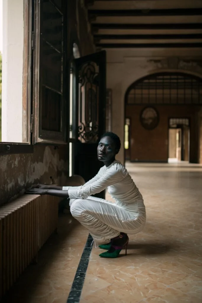 Anyon Asola by Cayetano Gonzalez in Old World Barcelona — Anne of ...