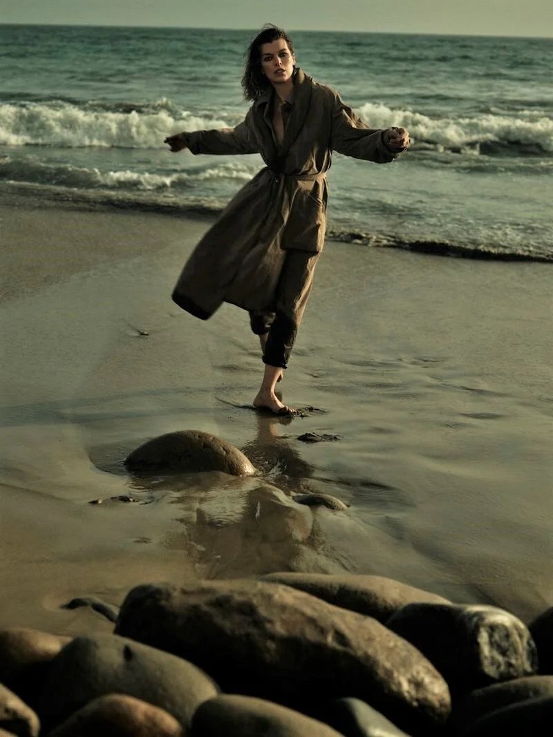 Milla Jovovich by Yulia Gorbachenko Vogue Russia December 2020 — Anne ...