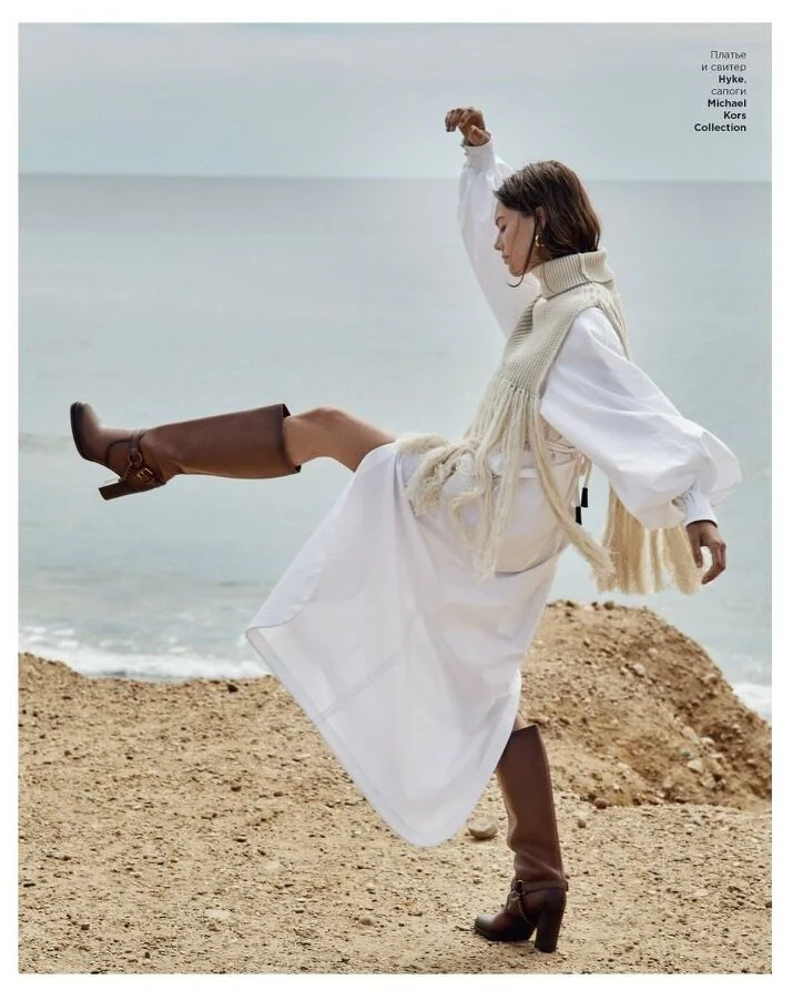 Lena Melnik Flashes Jasmine Dwyer ELLE Kazakhstan December 2020 — Anne of Carversville