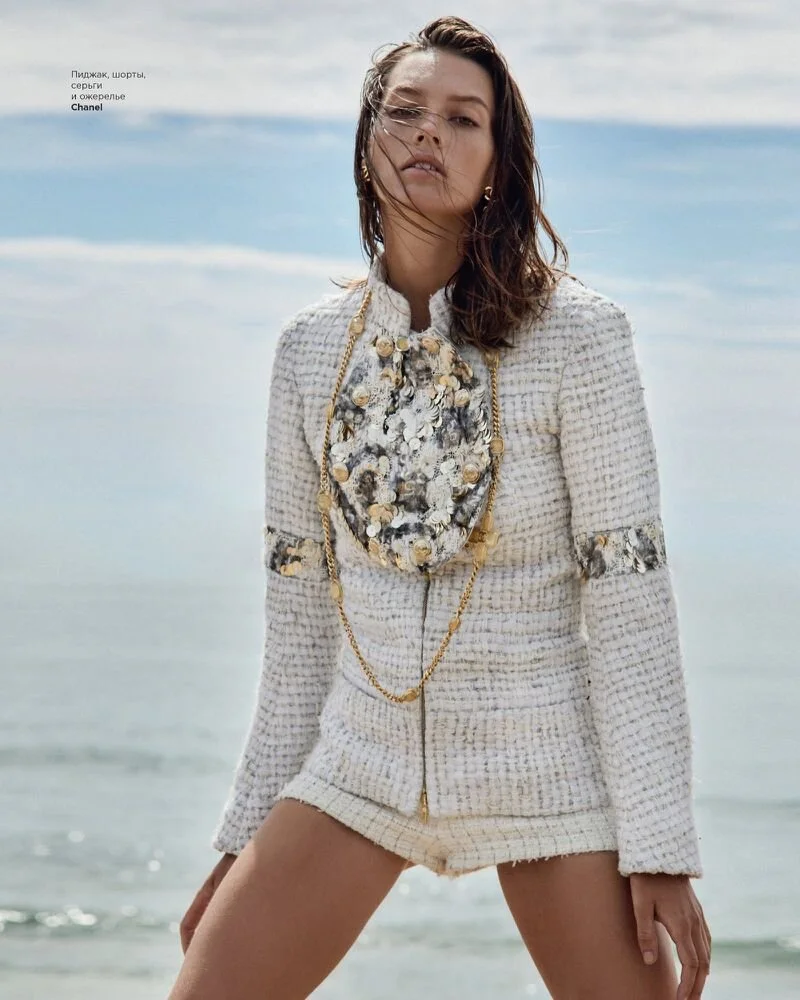 Lena Melnik Flashes Jasmine Dwyer ELLE Kazakhstan December 2020 — Anne of Carversville