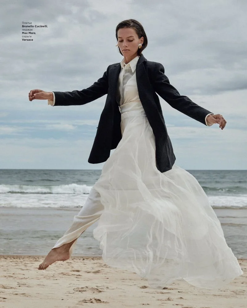 Lena Melnik Flashes Jasmine Dwyer ELLE Kazakhstan December 2020 — Anne of Carversville