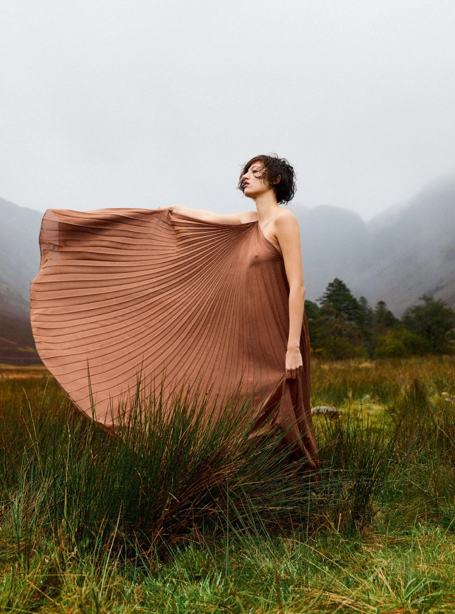 Amber Witcomb Plunges in Spring Style for Harper's Bazaar UK — Anne of ...