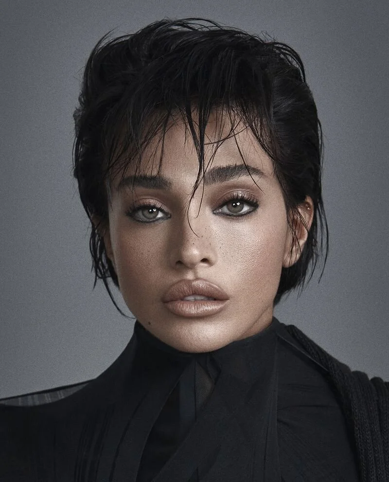 Eden Fines As Dylan in Yossi Michaeli Snaps in Mako Magazine — Anne of ...