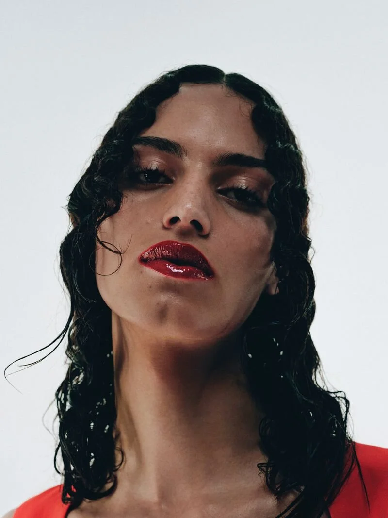 Turkina Faso Flashes Red Passion, Lingerie-Loving Women — Anne of ...