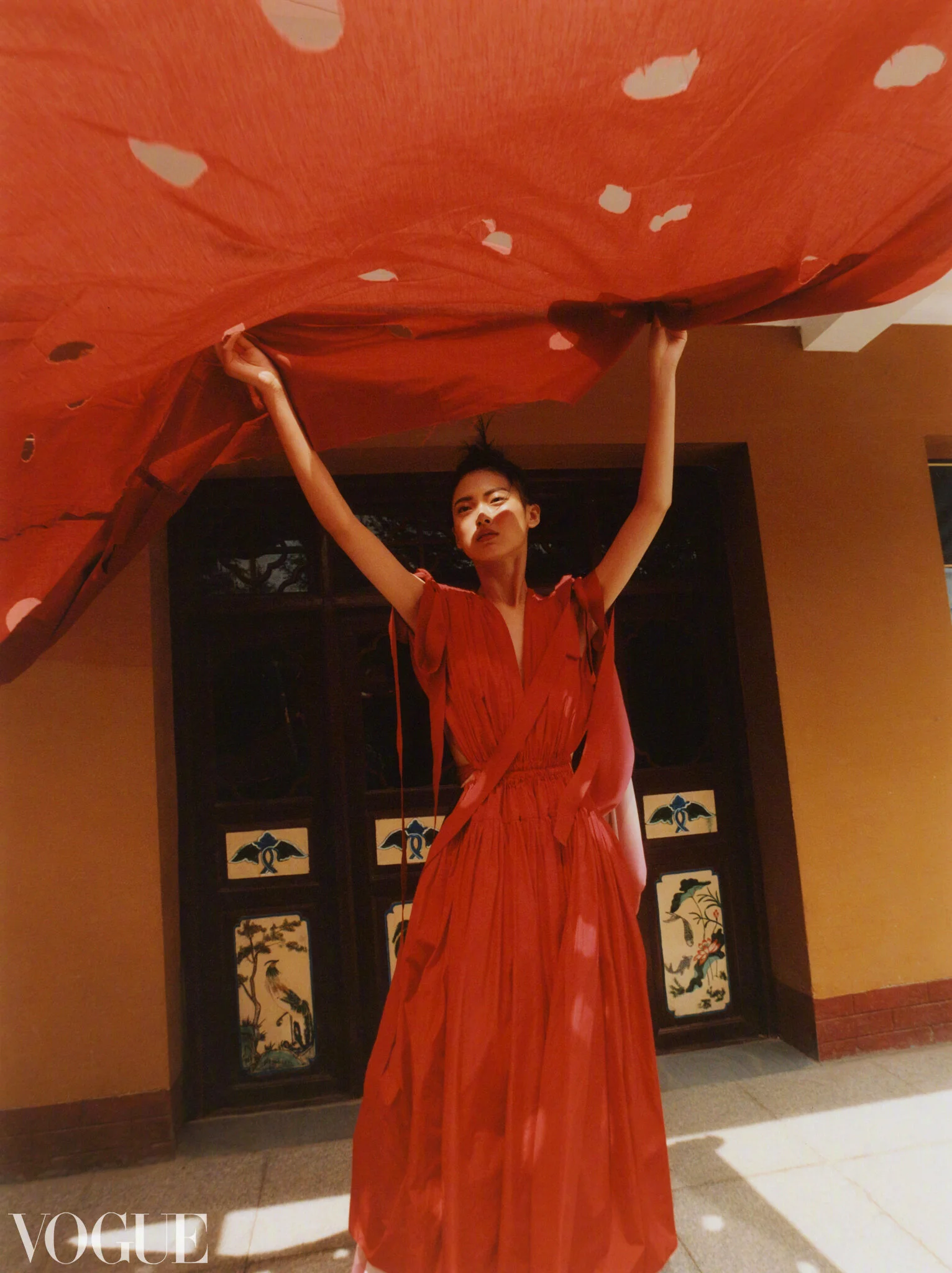 Margaret Zhang's Vogue China Debut: Fan Jinghan by Ma Hallun Honors ...