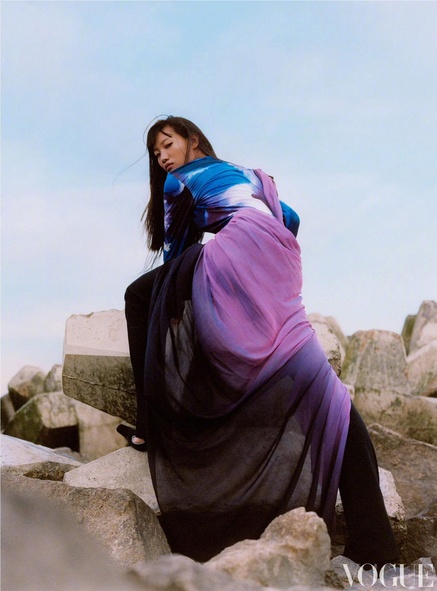 Margaret Zhang's Vogue China Debut: Fan Jinghan by Ma Hallun Honors ...