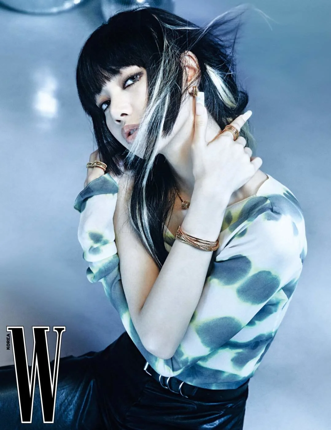 Kim Hee June Captures Blackpink's Lisa in W Korea August 2021 — Anne of ...