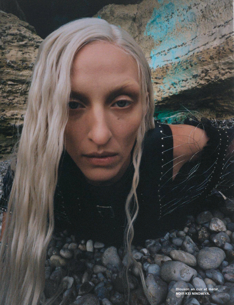 Maggie Maurer Is 'Queen of the Canyon' in Numéro France 224 — Anne of ...