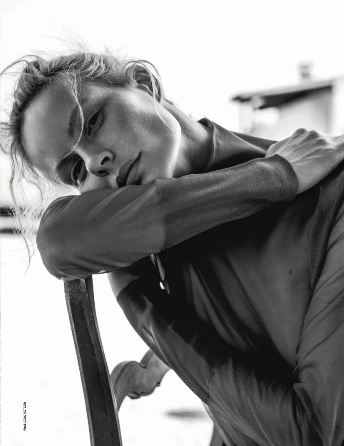 Marlijn Hoek Channels 'O'Keefe' by Francois Rotger ELLE Italia October ...