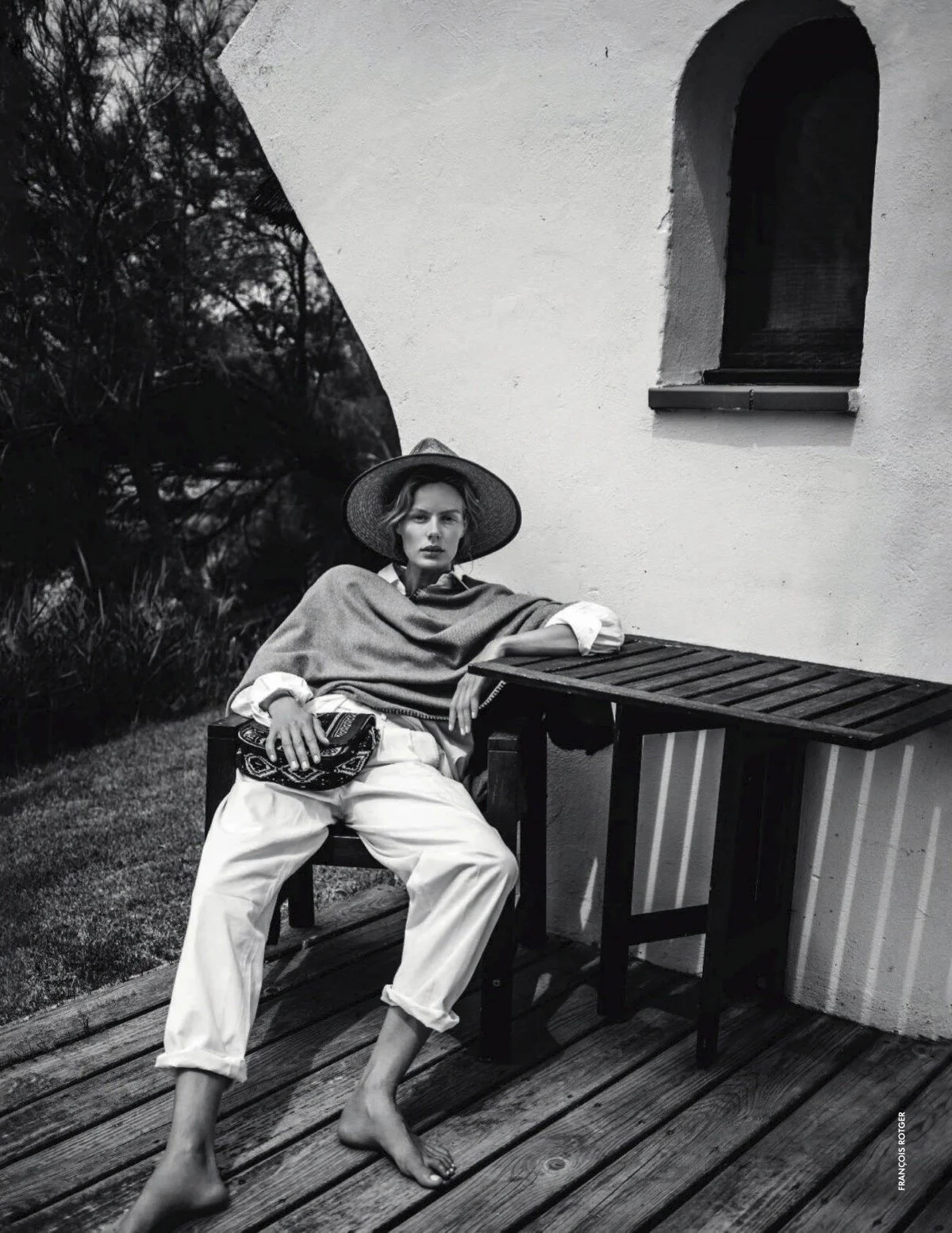 Marlijn Hoek Channels 'O'Keefe' by Francois Rotger ELLE Italia October ...