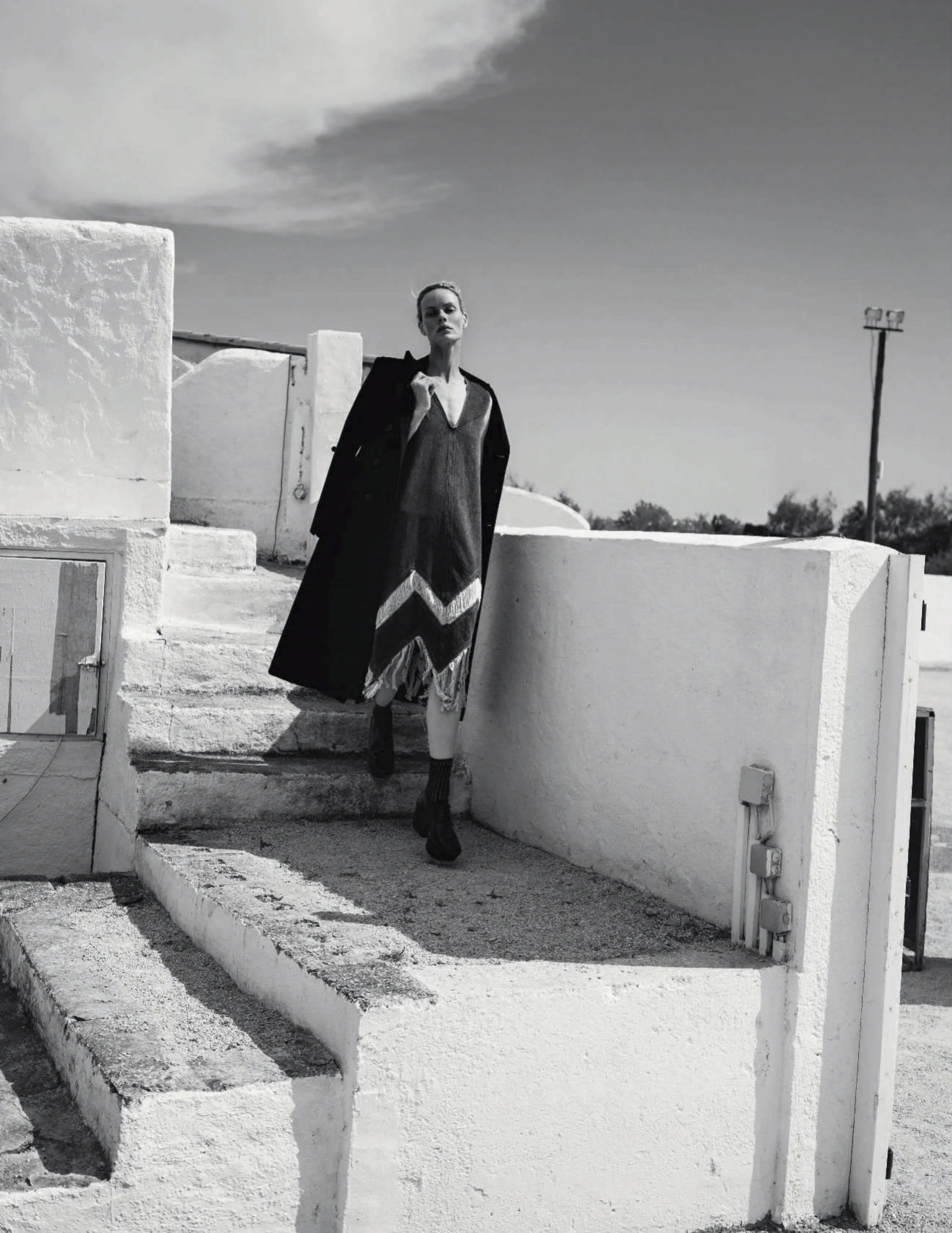 Marlijn Hoek Channels 'O'Keefe' by Francois Rotger ELLE Italia October ...