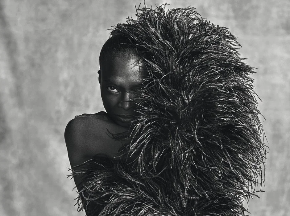 Debra Shaw Wears Holiday Elegance by Nico Bustos in S Moda — Anne of ...