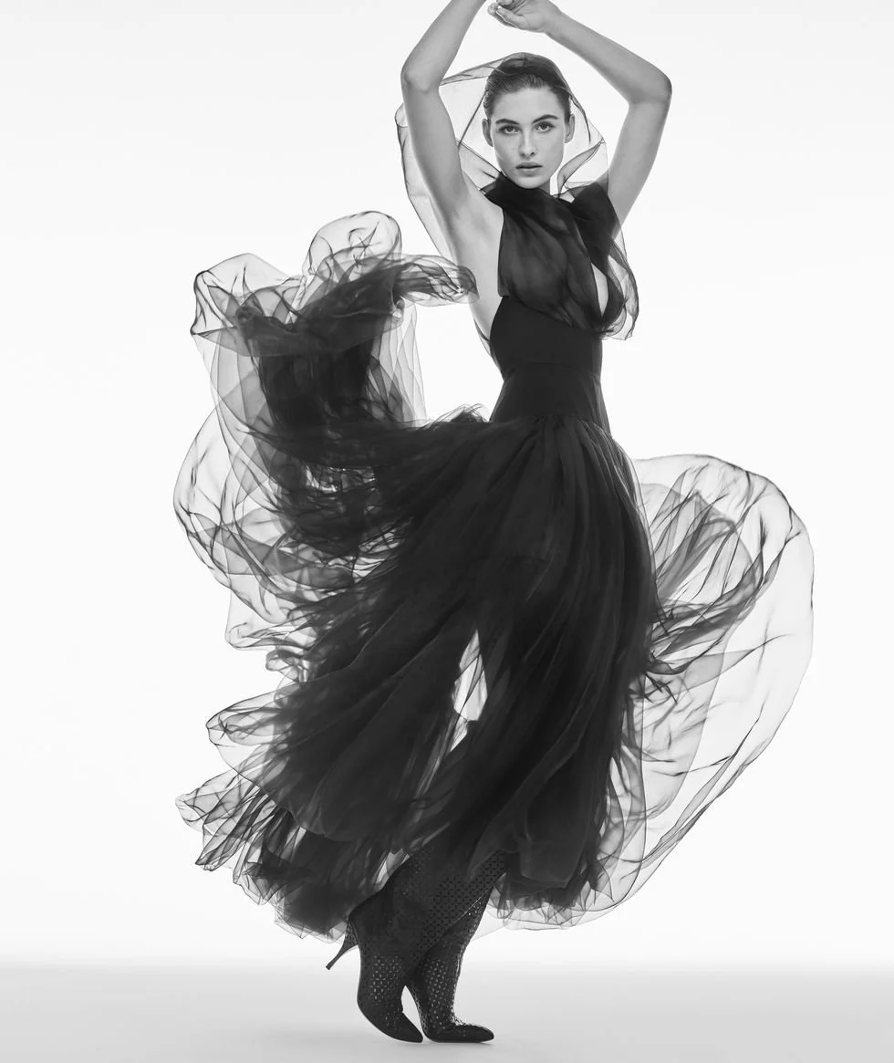 Grace Elizabeth Floats Elegantly in ELLE US by Solve Sundsbo — Anne of ...