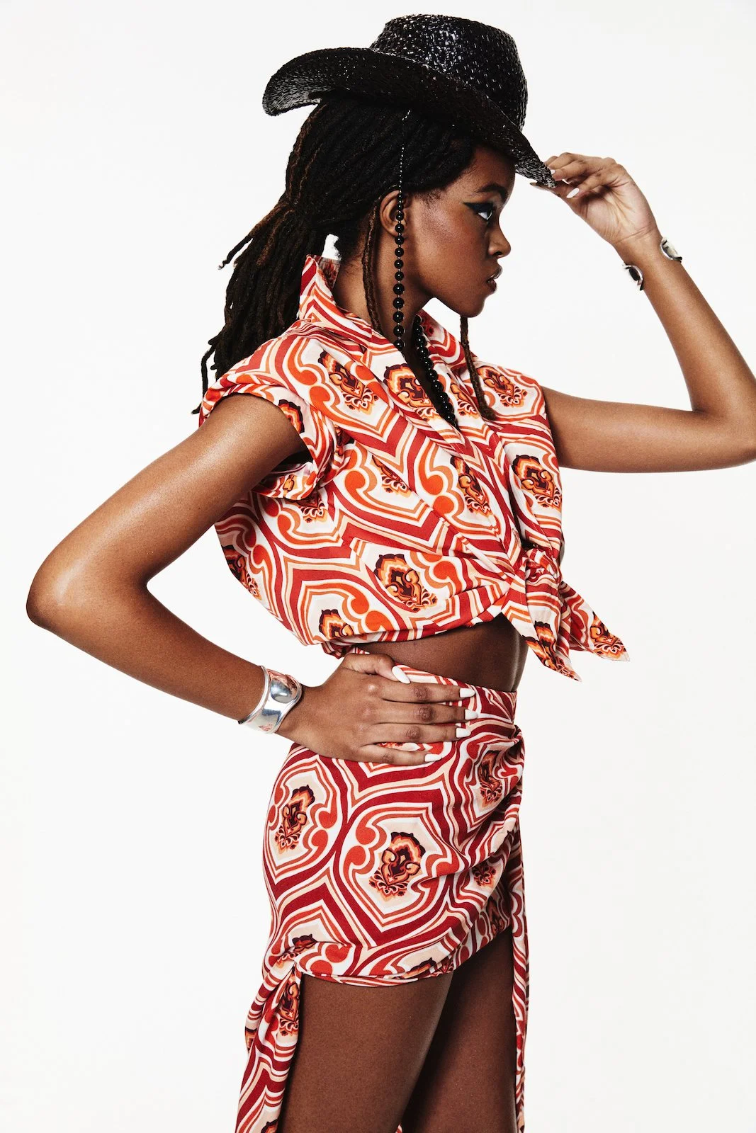 Mari Taylor, Lexie Tapper in 'High Hems' for V Magazine 135 — Anne of ...