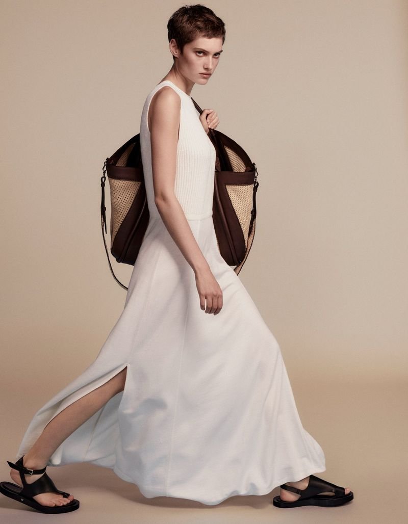 Greta Hofer Fronts Max Mara SS/2022 Digital Ads by Chris Colls — Anne ...