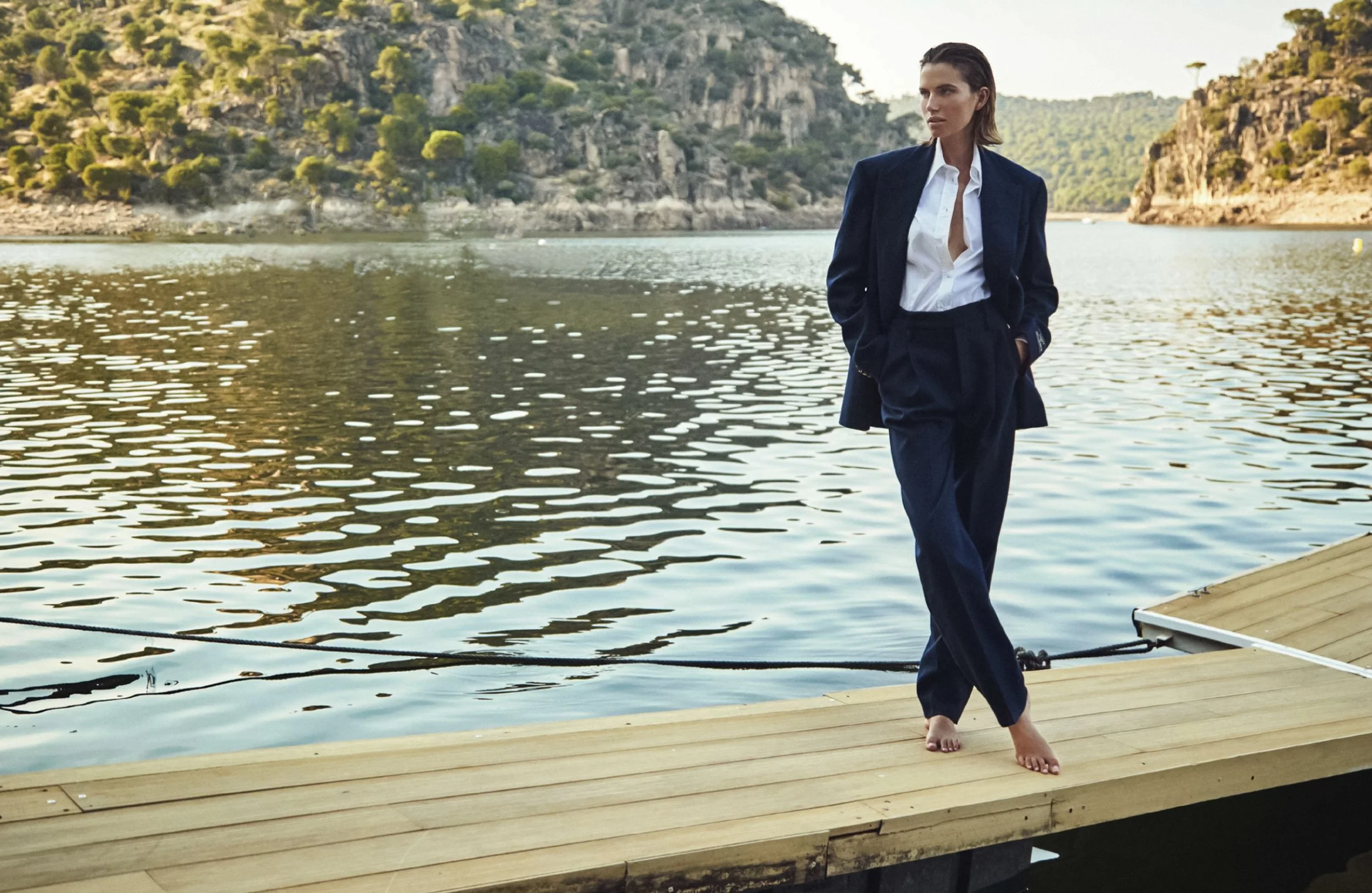 Cato van Ee Covers ELLE Spain September 2022 Mario Sierra — Anne of ...