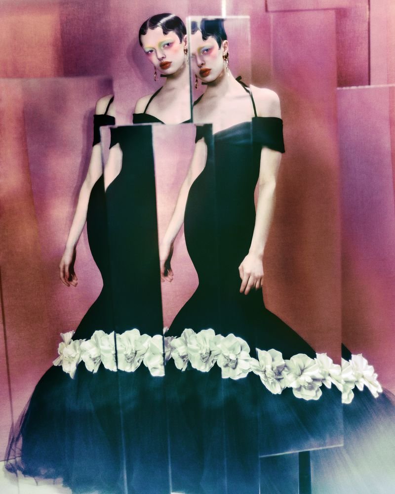 Elizaveta Porodina's 'Dreamscape' Carolina Herrera Fall 2022 — Anne of ...