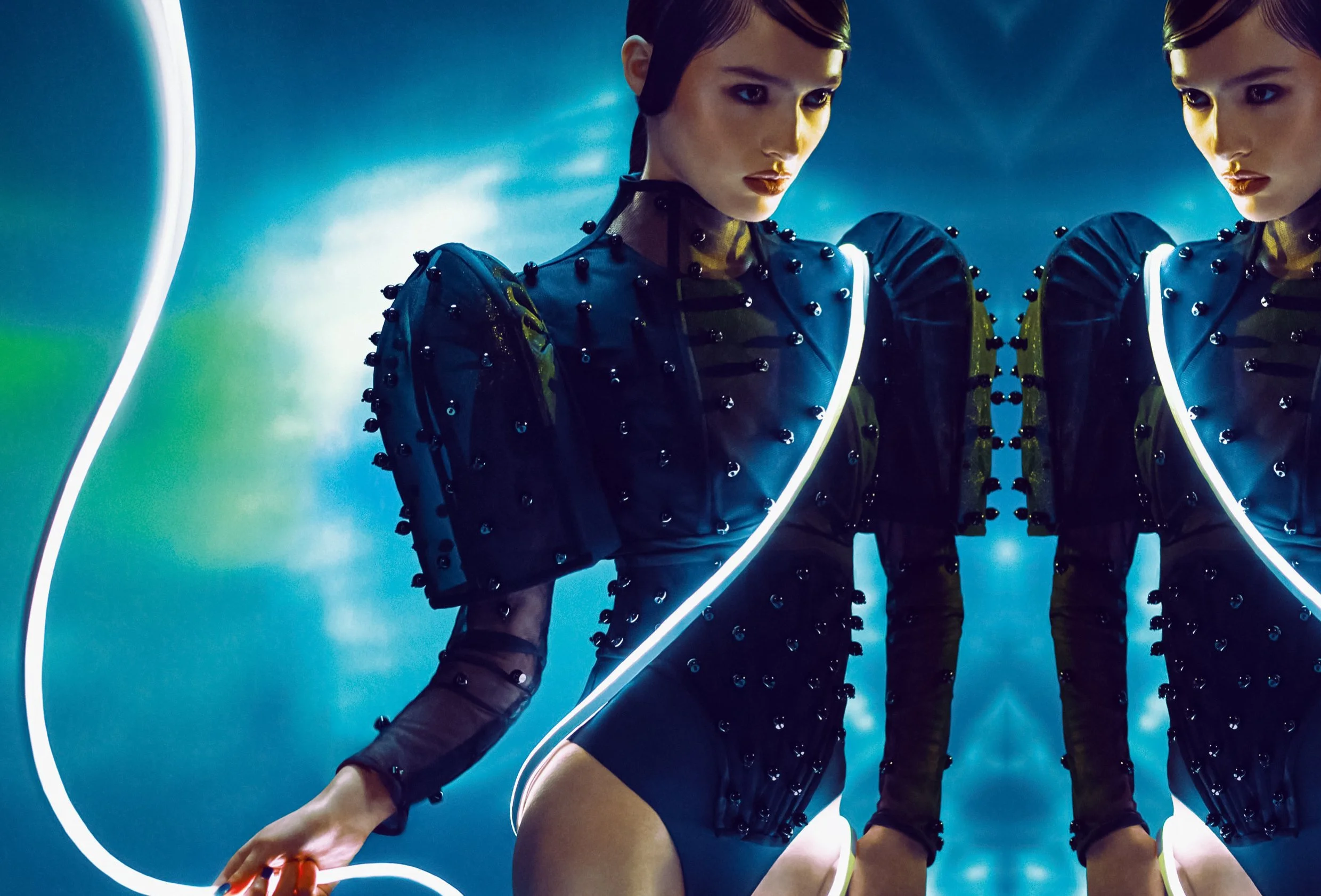 Siobhan Moylan in 'The Shape of Now', for Vogue Philippines — Anne of ...