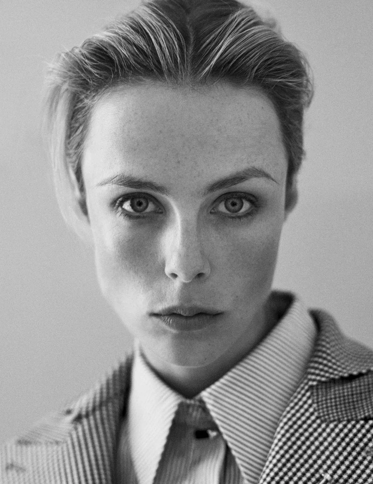 Edie Campbell's Back to Office Menswear Style in ELLE France — Anne of ...