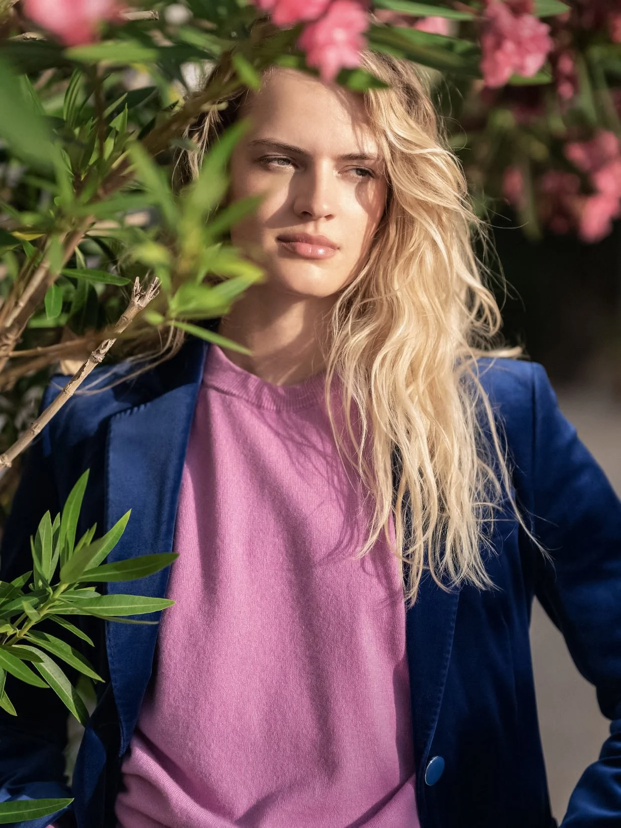 Sophia Roetz Bids Late Summer Flowers Adieu in ELLE Italia — Anne of ...