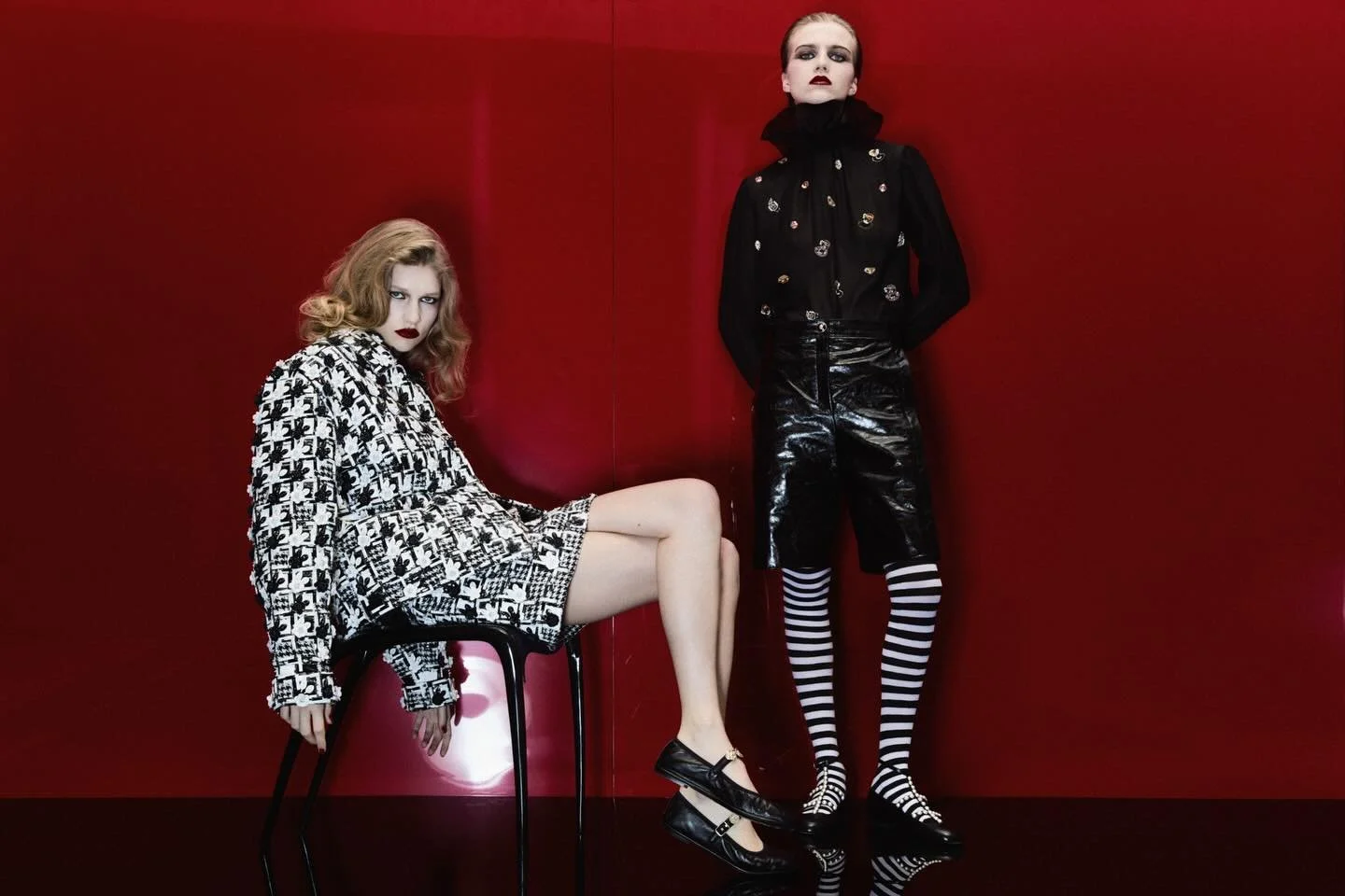 Chanel Story 'Simultaneously' by Carlijn Jacobs Self Service 60 — Anne ...