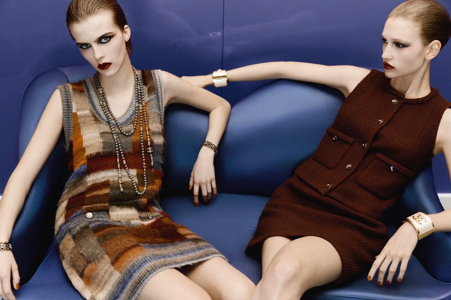 Chanel Story 'Simultaneously' by Carlijn Jacobs Self Service 60 — Anne ...