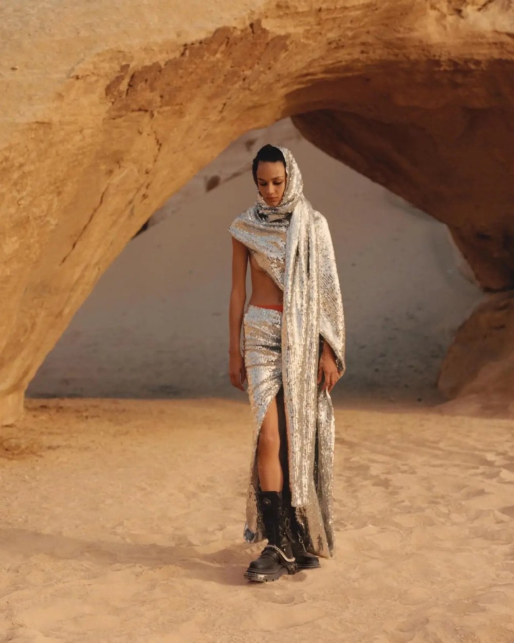 Binx Walton in Wadi Rum and Petra for D Le Repubblica — Anne of ...