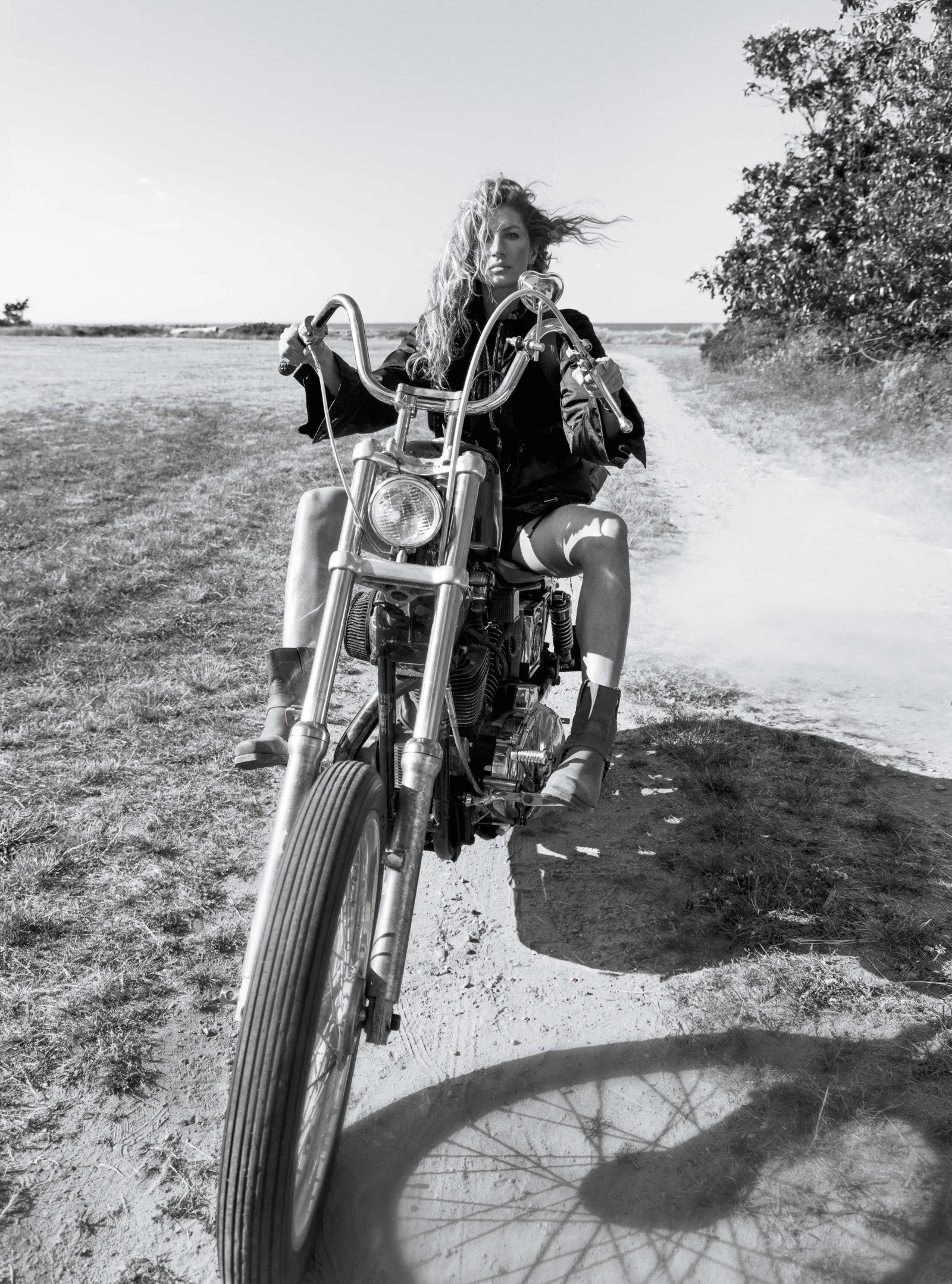 Gisele Bundchen Is Ready to Ride on Her Terms in ELLE US — Anne of ...