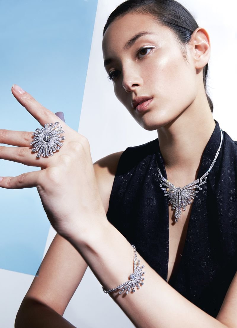 Issa Lish, Tiana Tolstoi in Futuristic Jewelry Story Vogue China — Anne ...