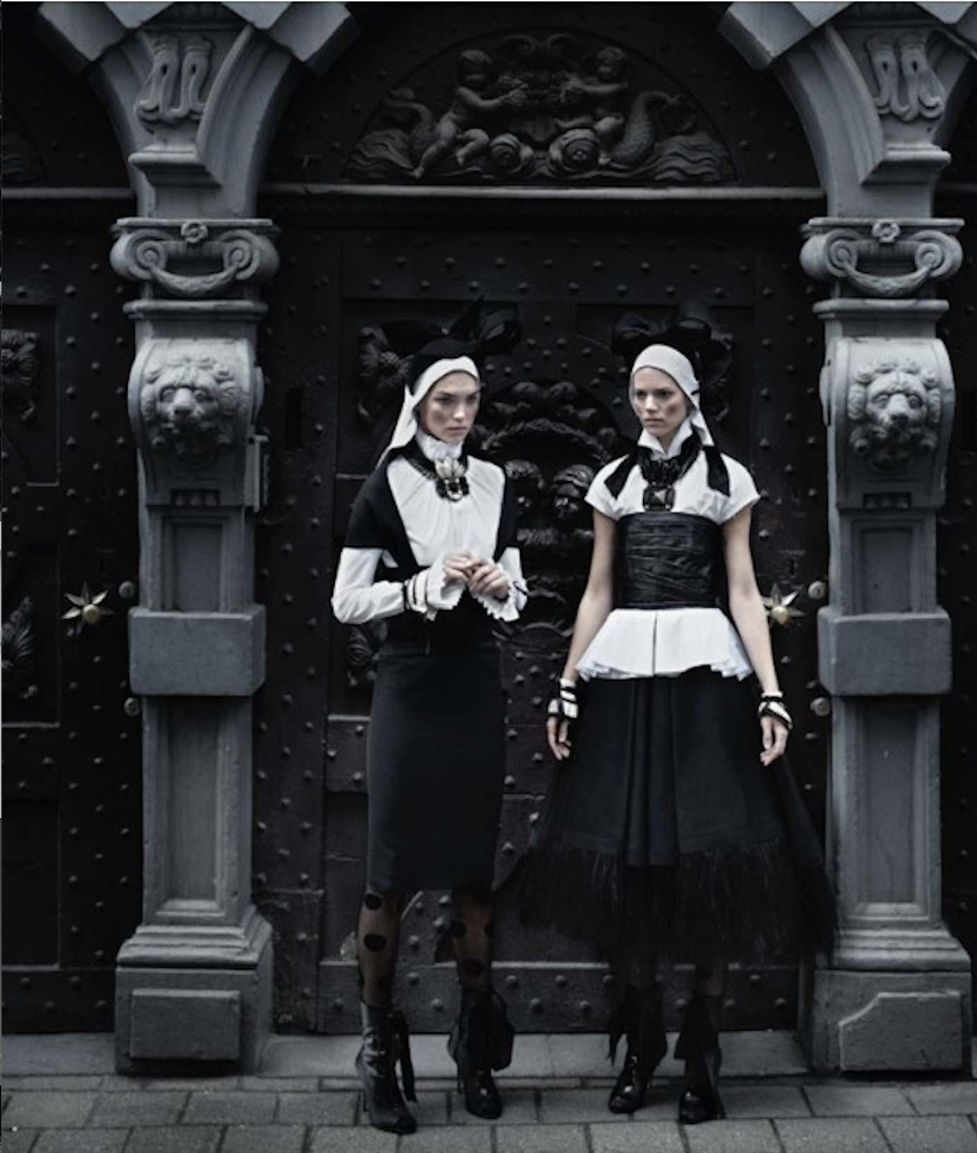 Arizona Muse & Freja Beha Erichsen | Mario Testino | Vogue UK September ...