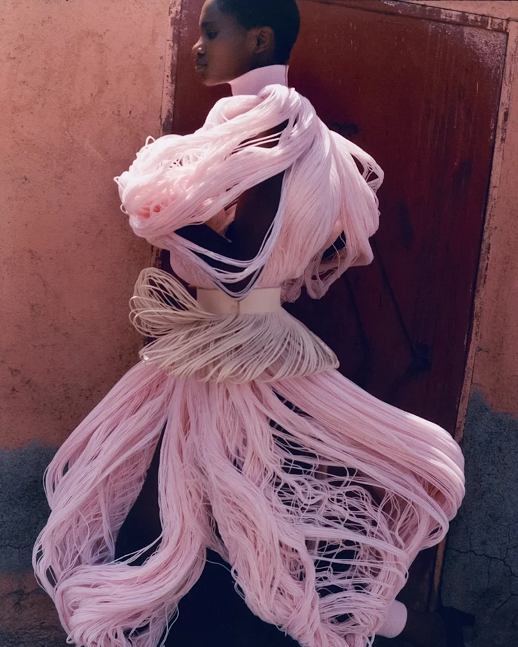 Tara Falla for Vogue Poland November 2024 by Simon Elmalem — Anne of ...