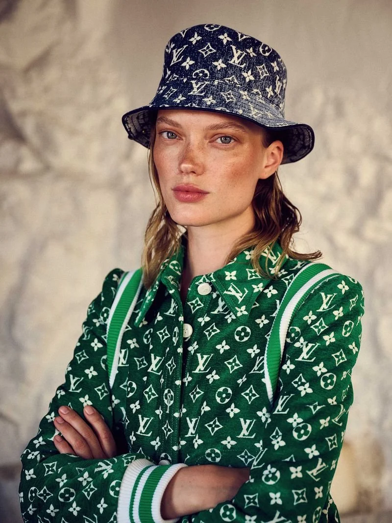 Naty Chabanenko in ELLE Greece Lensed by Thanassis Krikis — Anne of ...