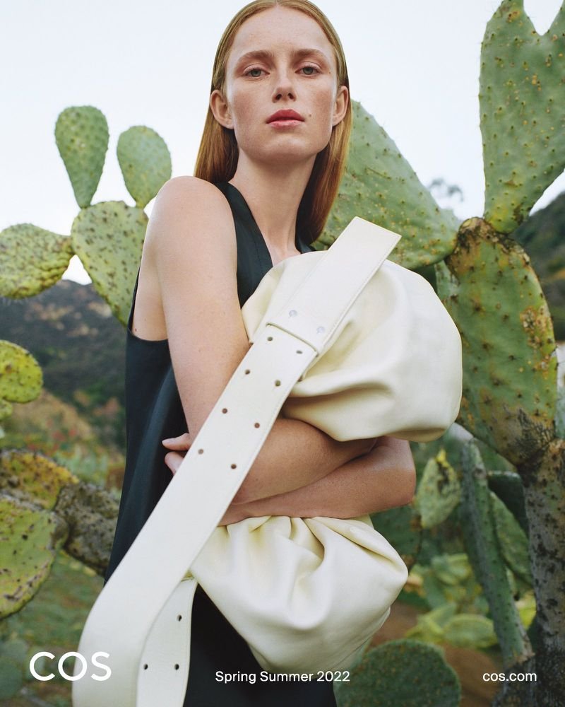 Christy Turlington, Rianne Van Rompaey for COS SS 2022 — Anne of ...