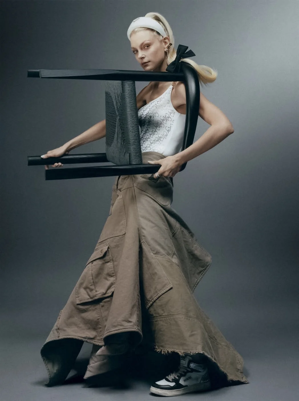 Jessica Stam At Ease and In Shape for Vogue Italia April 2023 — Anne of ...