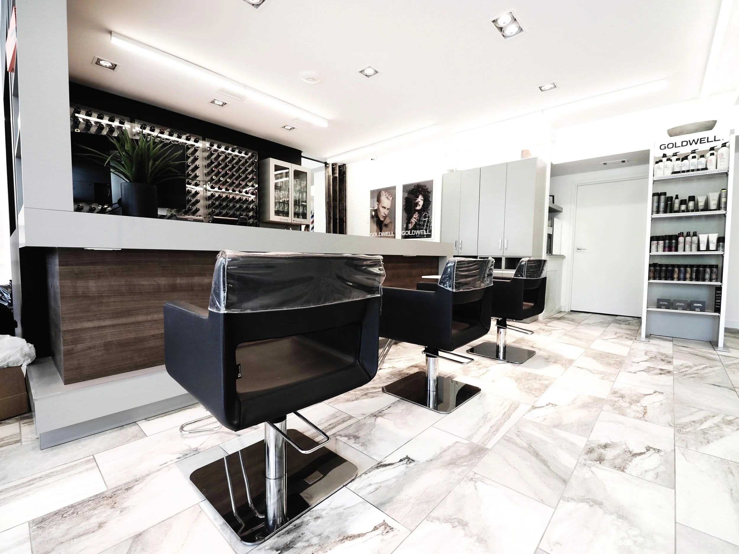 F8 Salon