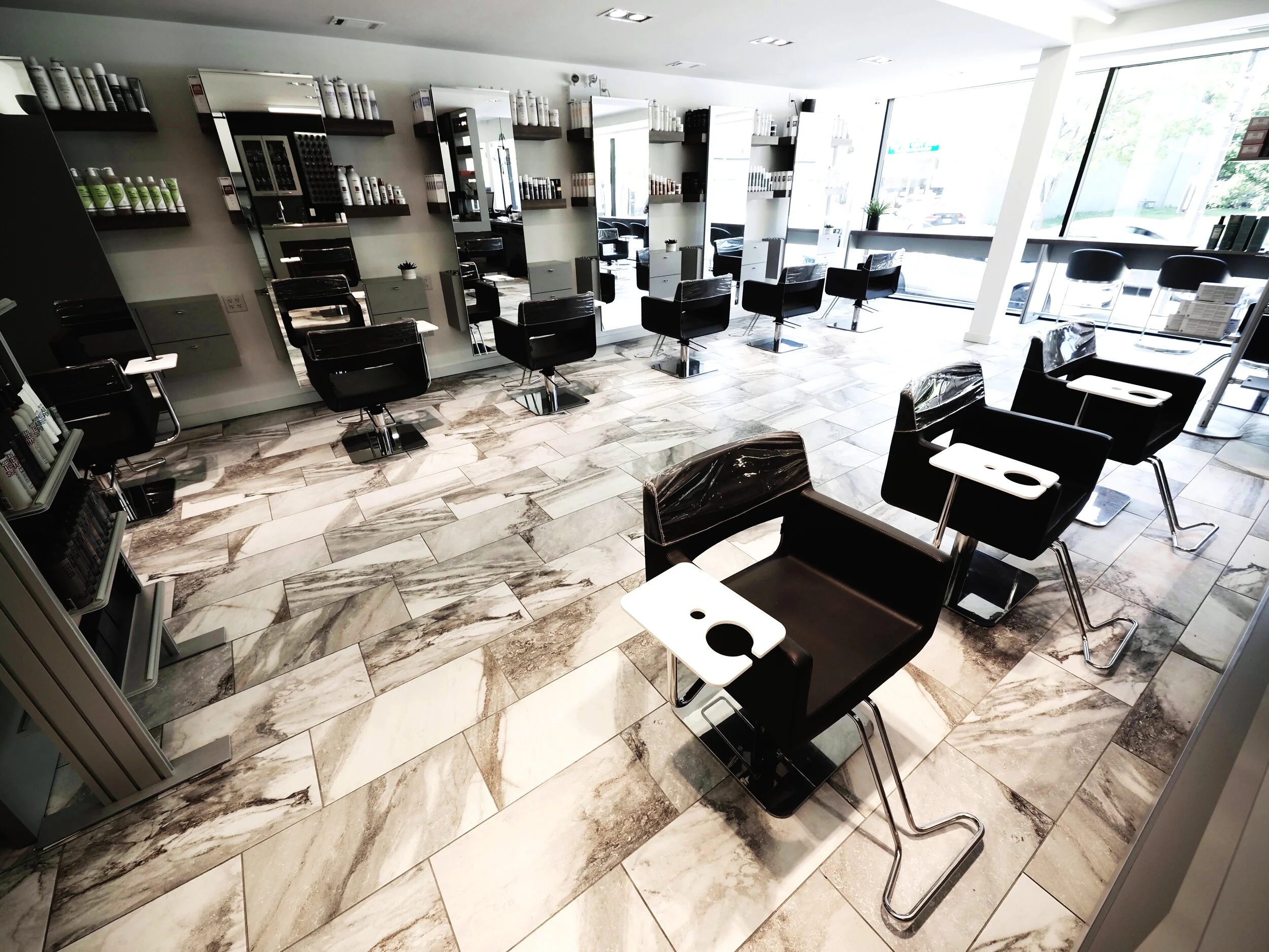 F8 Salon