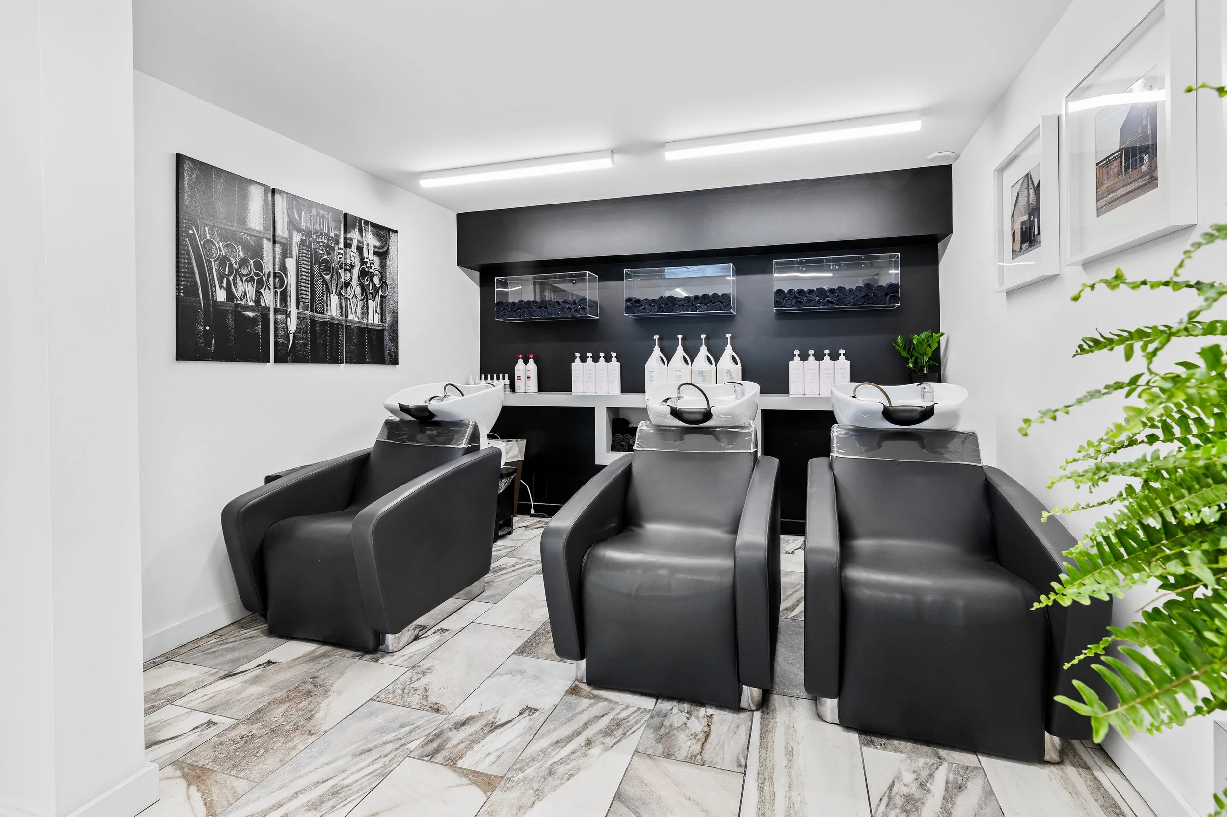 F8 Salon